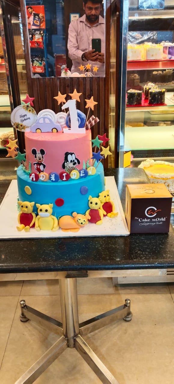 Cartoon Theme Cake